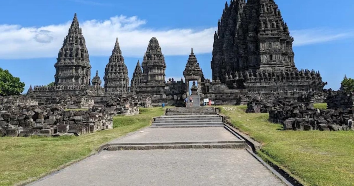 Golden Sunrise at Merapi with Jeep, Prambanan&borobudur tour | GetYourGuide