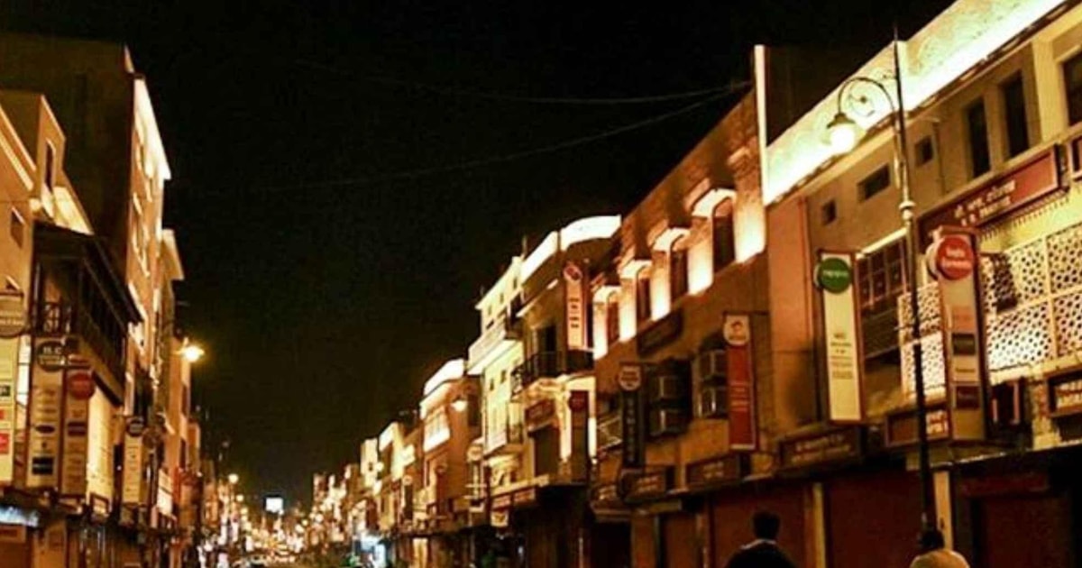 Chandigarh Nightlife Tour with shopping and food tasting | GetYourGuide