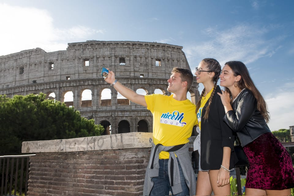 Roma: Visita guiada rápida al Coliseo con el suelo de la Arena ...