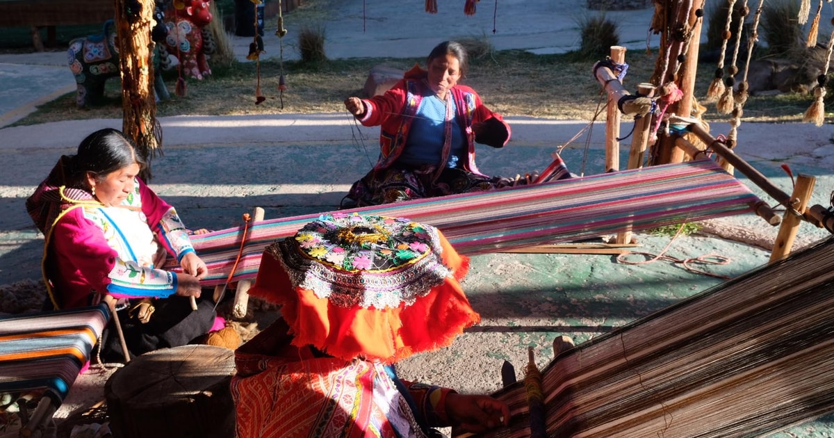 Camelid Center Visit in Cusco: Alpacas, Culture & Weaving | GetYourGuide