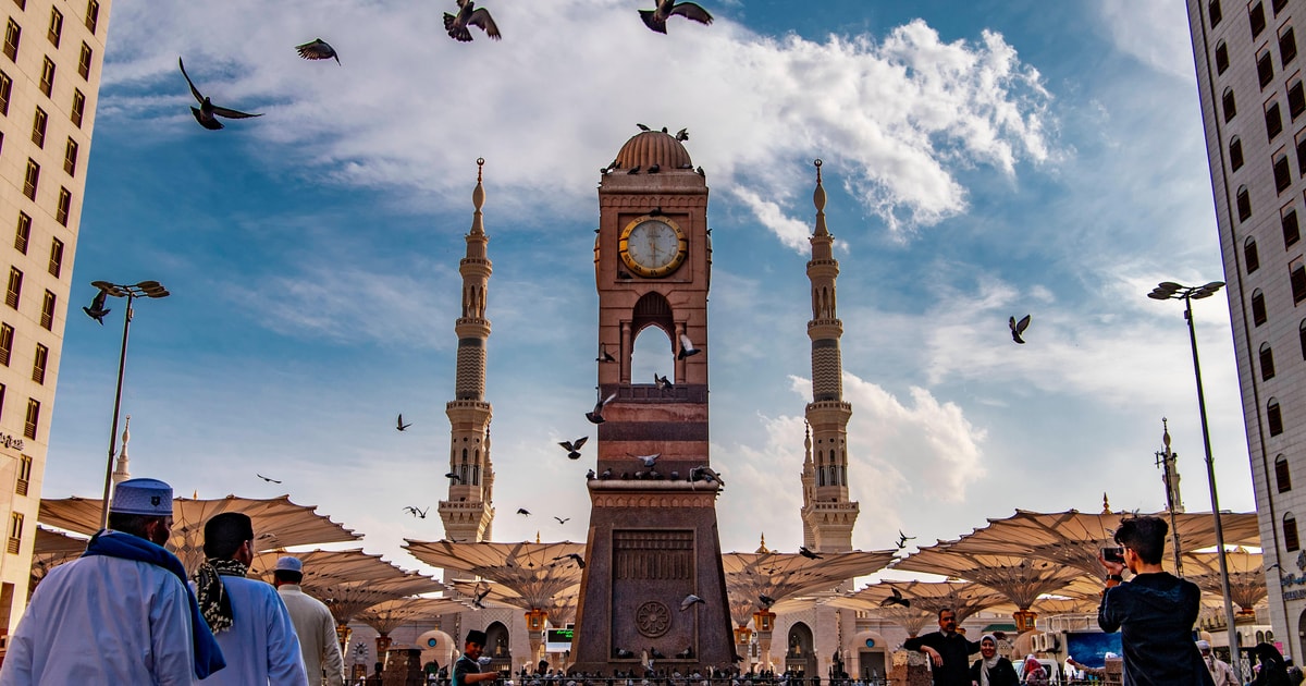 PROPHET BIOGRAPHY TOUR OF MADINAH | GetYourGuide