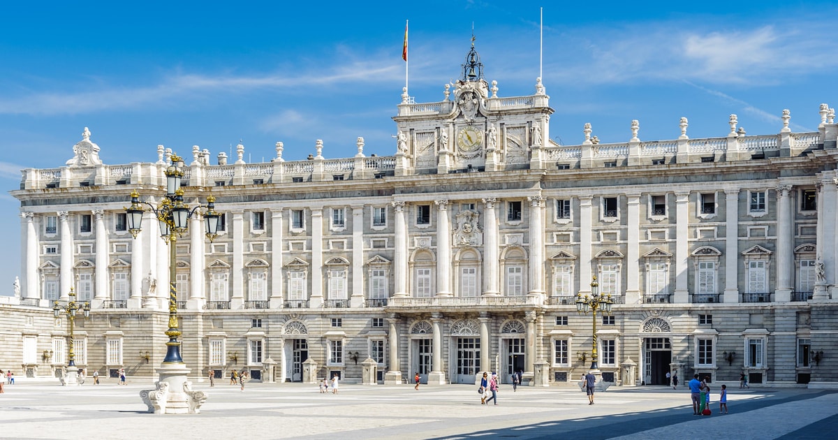 Madrid: Königspalast und Königliche Gärten. Geführte Tour und ...