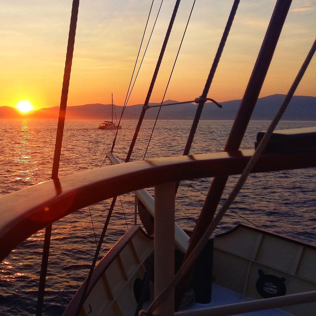 Split:Sunset Cruise with Live Music | GetYourGuide