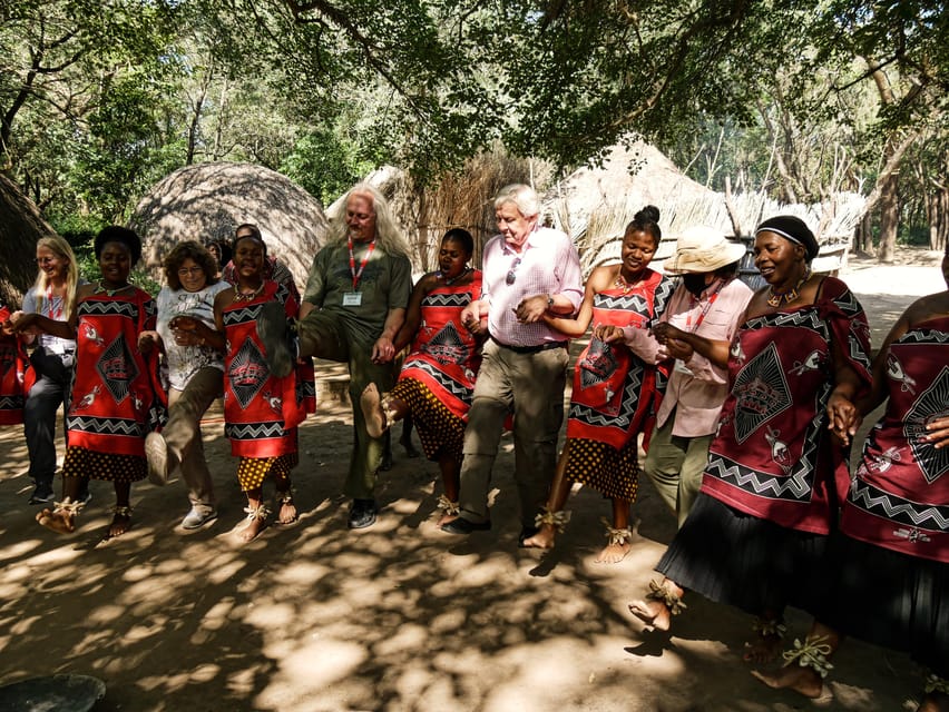 Excursión de un día a la aldea cultural de Lesedi | GetYourGuide