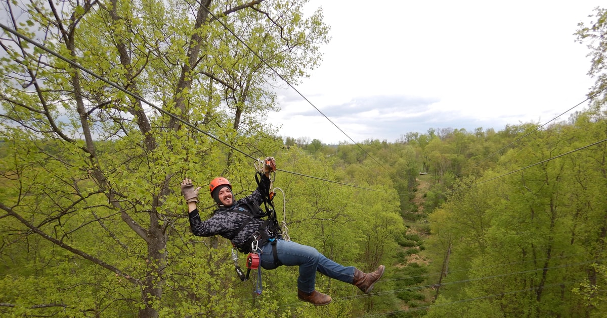Moundsville : Circuit en tyrolienne (4 tyroliennes et un pont aérien ...