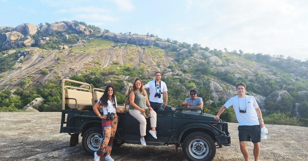 Jodhpur: Dagtrip naar Jawai Luipaard Safari en Ranakpur | GetYourGuide