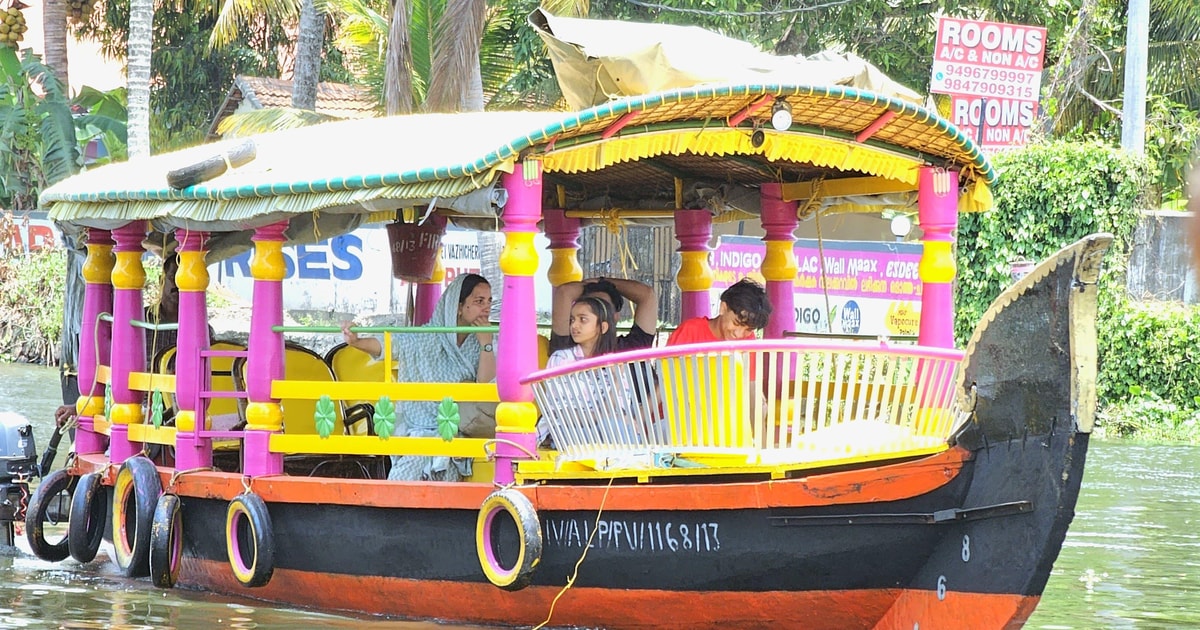 Alleppey: Shikara båtresa med bytur och guidad kryssning | GetYourGuide