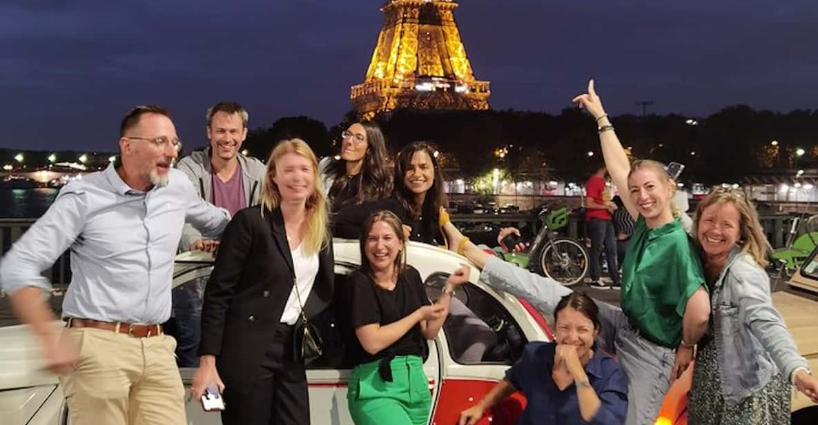 Paris: Sightseeingtur i staden på natten i veteranbil | GetYourGuide