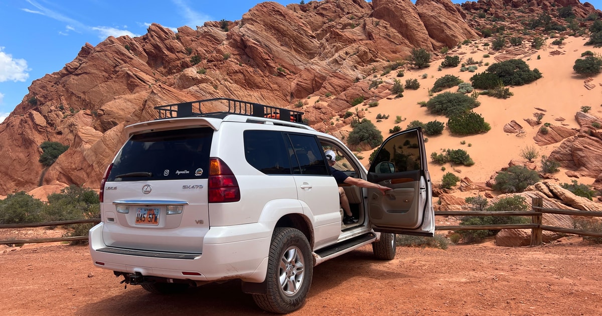 Babylon Arch Hiking Tour | GetYourGuide