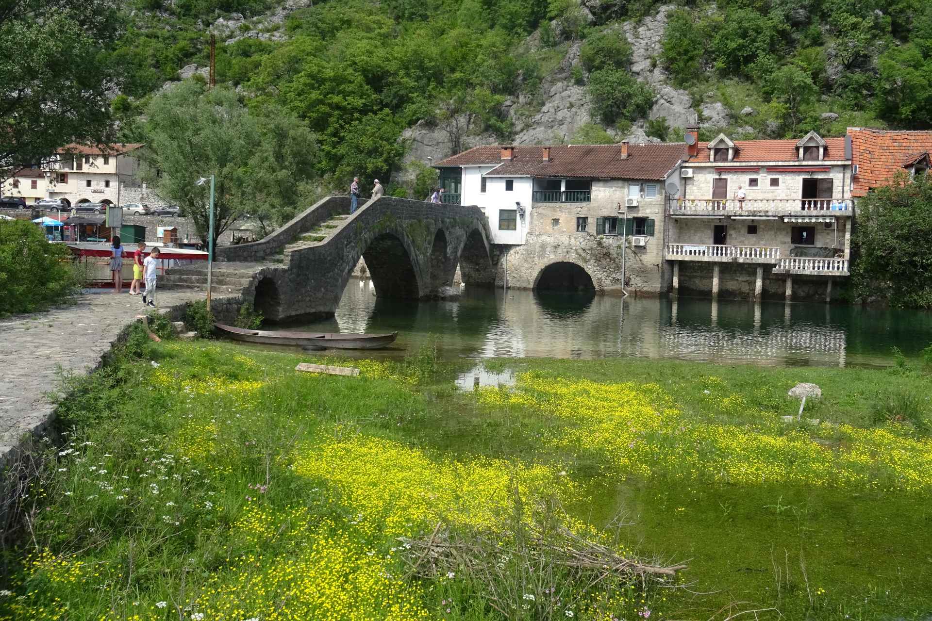 Desde Podgorica: Rijeka Crnojevica y Cetinje - Historia y Naturaleza ...