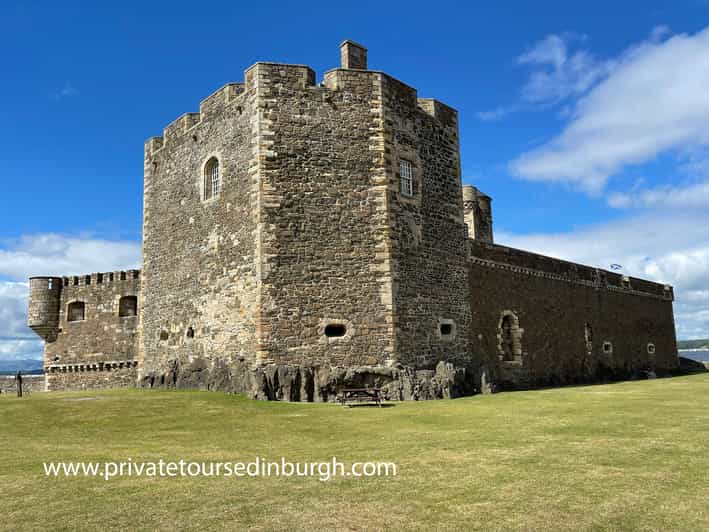 Outlander : visit four castles including Lallybroch | GetYourGuide