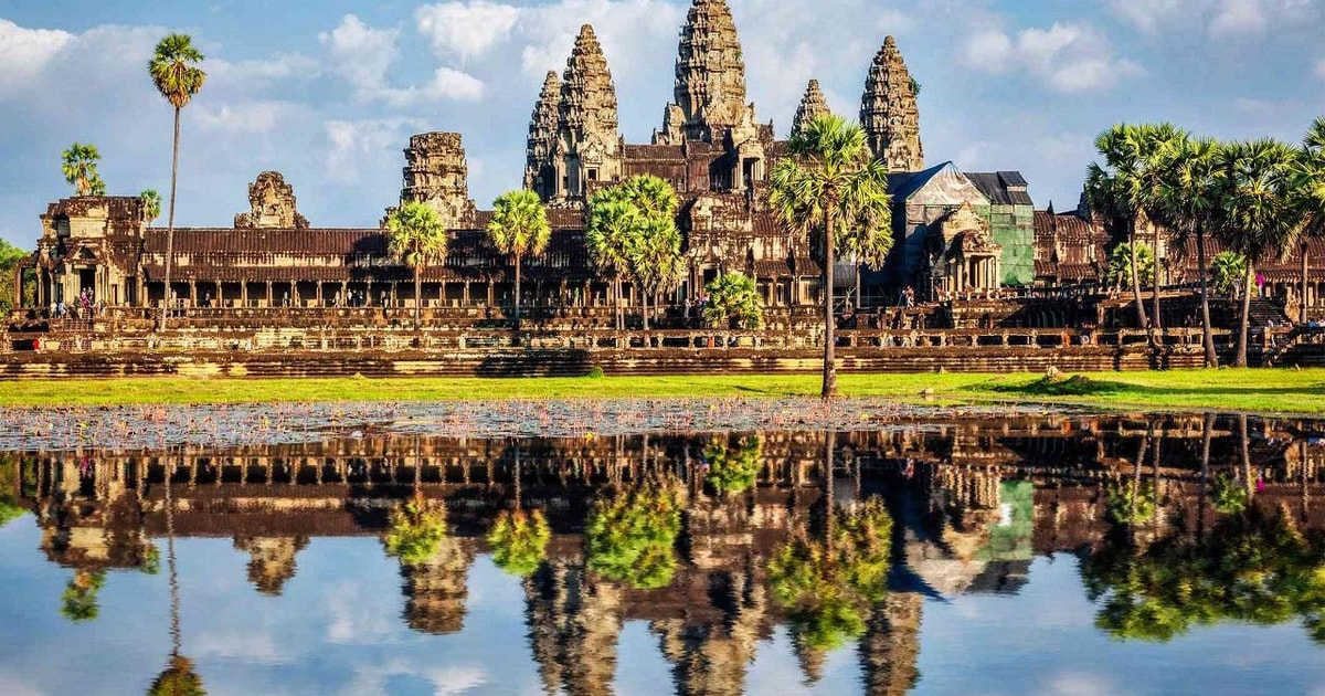 Angkor Wat Small Tour With Private Tuk Tuk | GetYourGuide