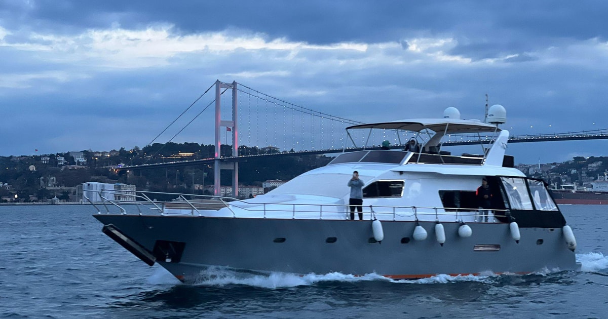 Istambul: Tour particular pelo Bósforo em um iate de luxo Pre #8 ...