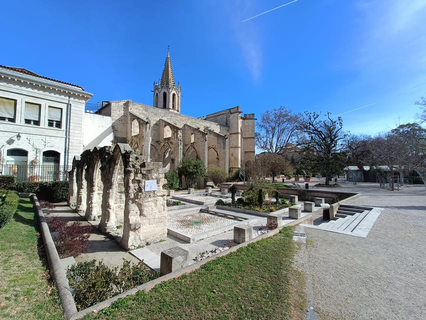 Avignon : Half-Day Walking Tour with Private Guide | GetYourGuide