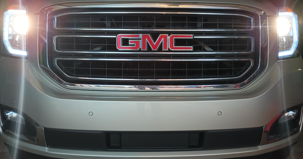 Excursión VIP GMC Yukon Traverse City Old Mission Península del Vino ...