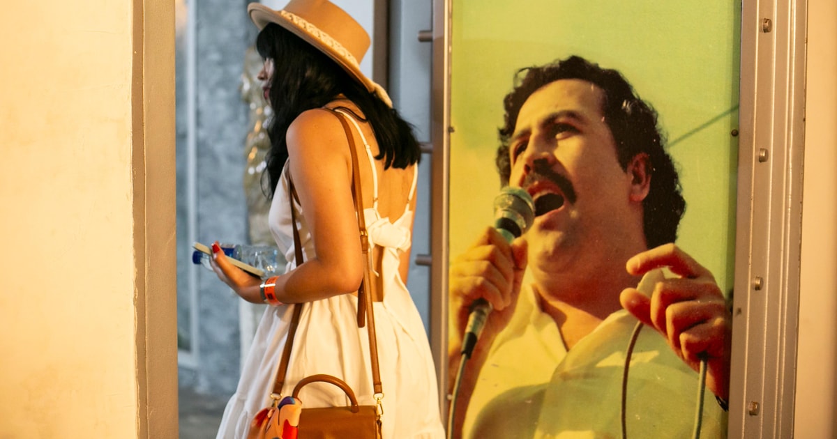 Medellín: Pablo Escobar Tour with Guide and Transportation | GetYourGuide