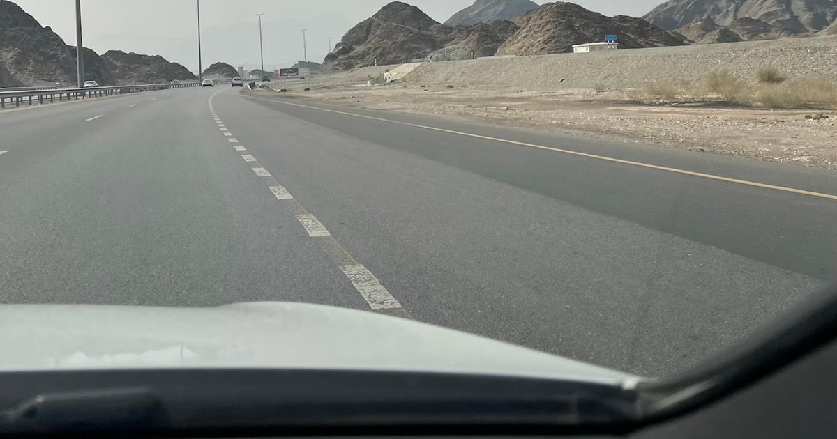 Maskat: Wanderung im Wadi Shab und Bimmah-Sinkhole-Tour mit Mittagessen ...