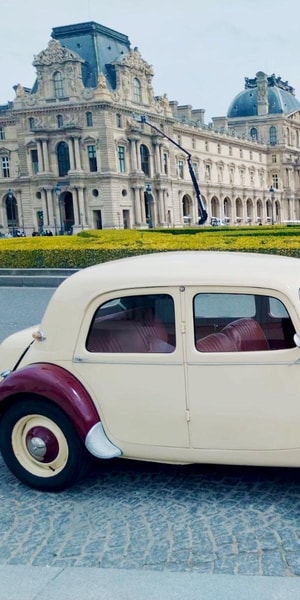 Paris: Guided City Highlights Tour in a Vintage French Car | GetYourGuide
