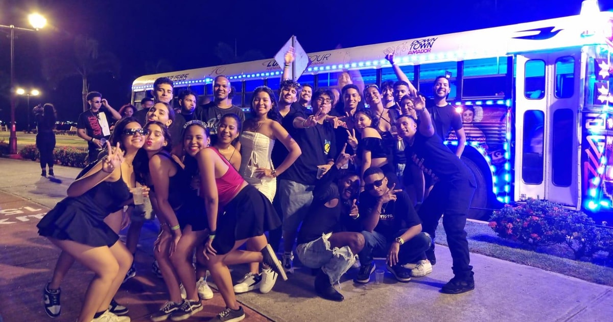 Panama City: Chiva Parrandera Tour with Open Bar and Crossover Music ...