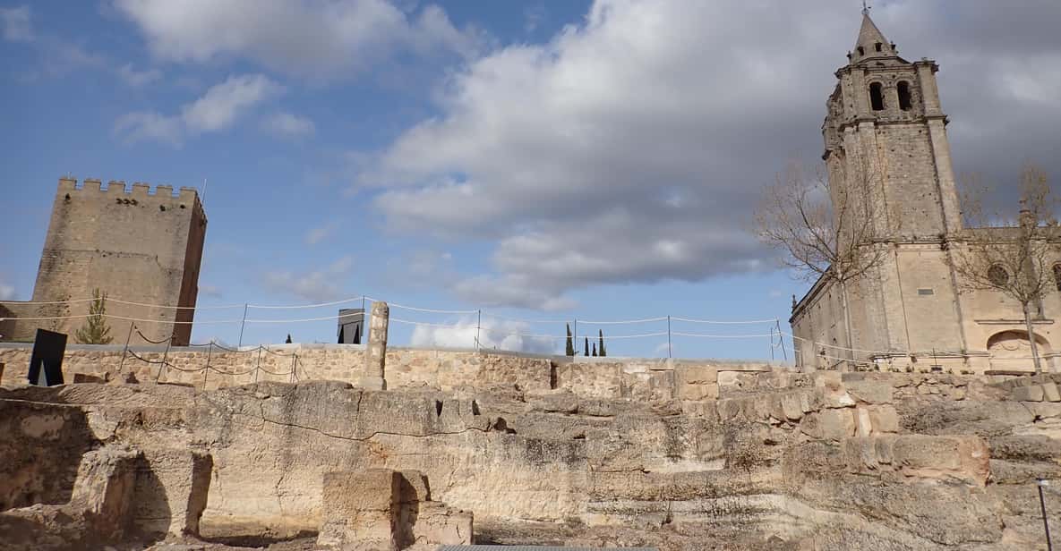 Fortaleza de La Mota: visita a uma cidade histórica de fronteira ...