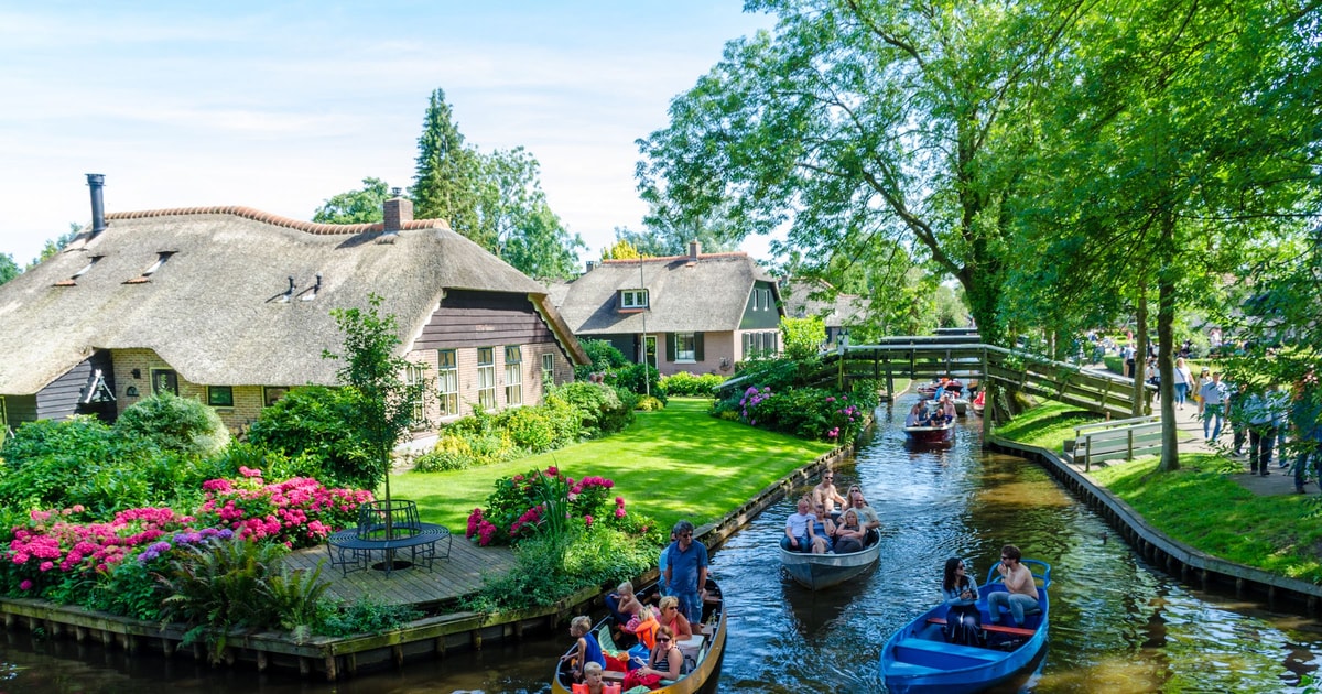 From Amsterdam: Day Trip to Giethoorn with Local Boat Tour | GetYourGuide