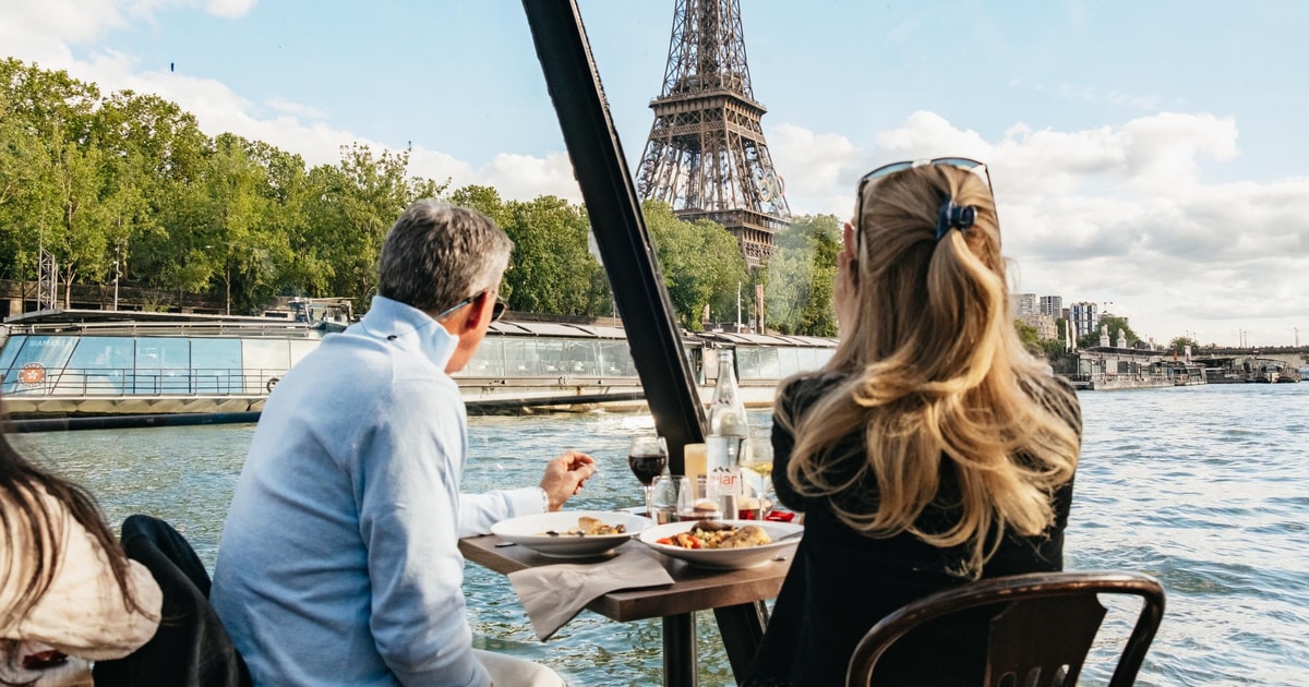 🛳️ Paris : 3-Course Gourmet Dinner Cruise on Seine River No booking fee | Paris River Cruises ...