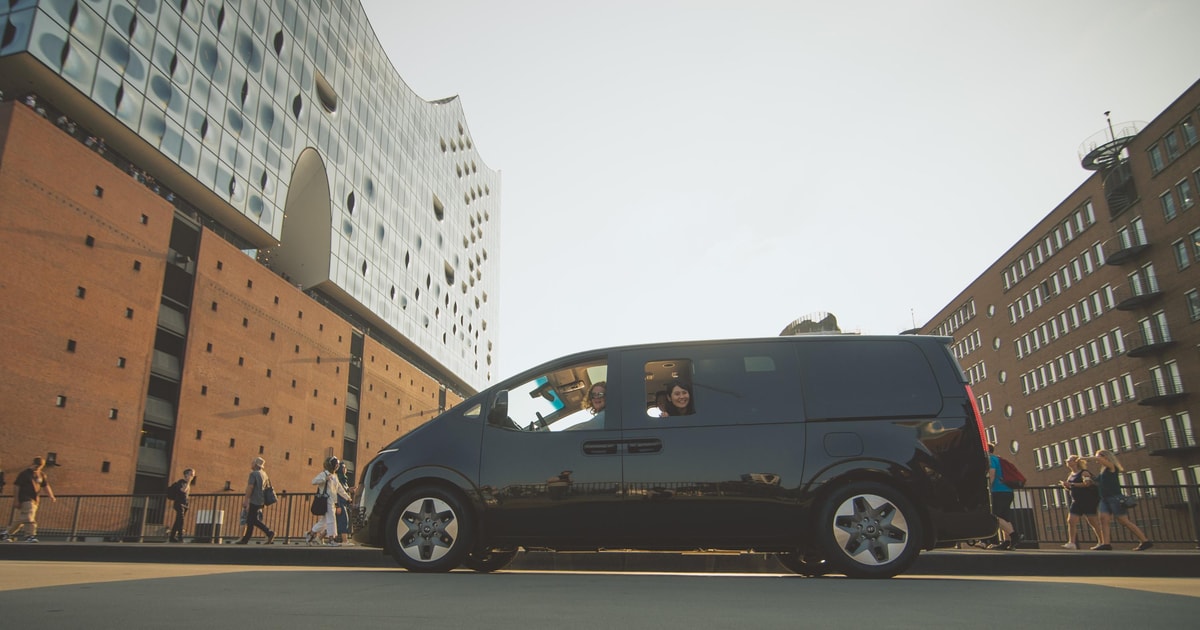 Hamburg: Private 3-Hour Guided Car Tour | GetYourGuide