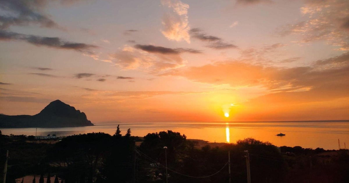 San Vito Lo Capo: pôr do sol e tradições sicilianas em um barco slow ...