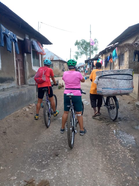 Rise & Ride Uswazi Streets The Other Side of Ng'ambo Town | GetYourGuide