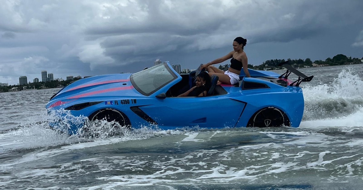 Miami JetCar : 1 location de JetCar sur l'eau | 1h | GetYourGuide