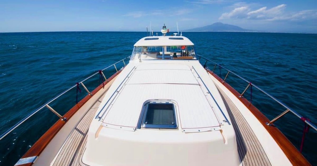 Capri Tour: full day tour on a boat around the blue island | GetYourGuide