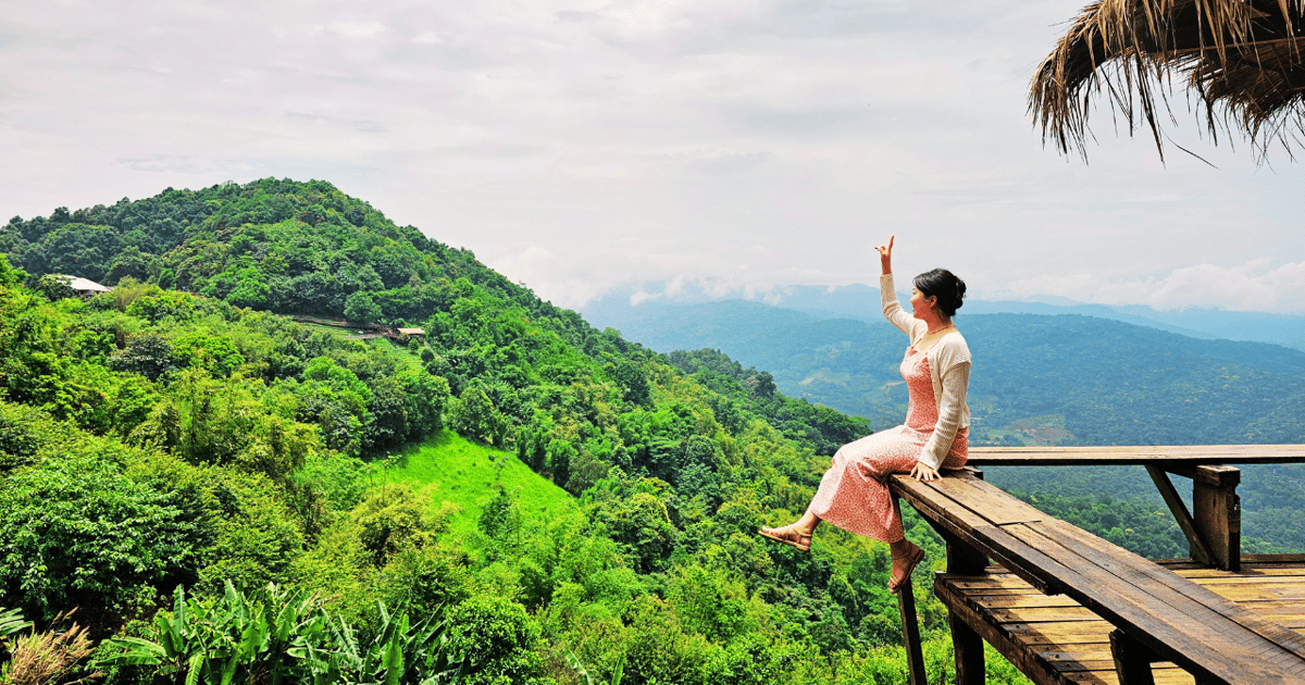 Mon Jam, Doi Suthep, Wat Umong and Fluer cafe (half day) | GetYourGuide