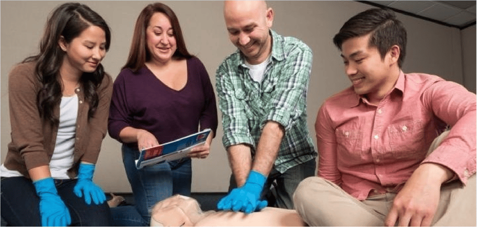 Playa del Carmen: Emergency First Response (EFR) Course | GetYourGuide