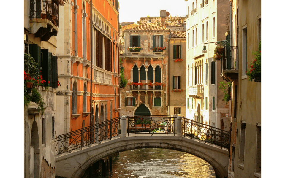 Venice: Mysterious Tales of Ghosts and Murders | GetYourGuide