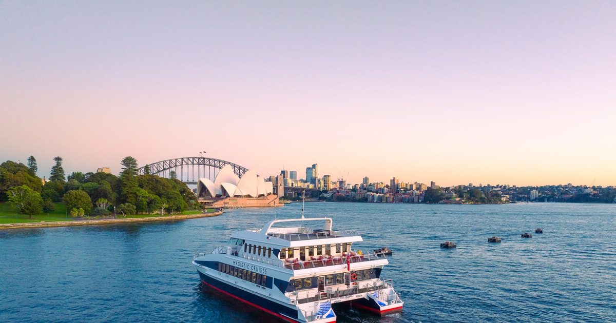 Sydney Harbour Sightseeing Cruise with Live Commentary | GetYourGuide