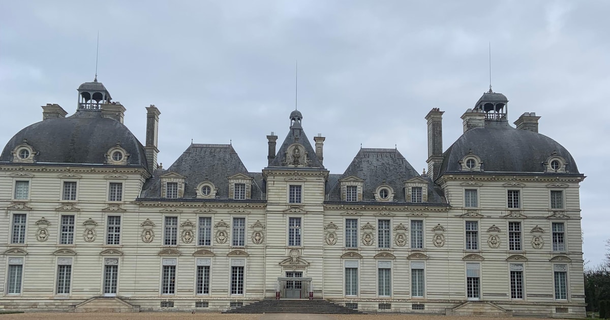 Cheverny: XVII-wieczny zamek w dolinie Loary | GetYourGuide