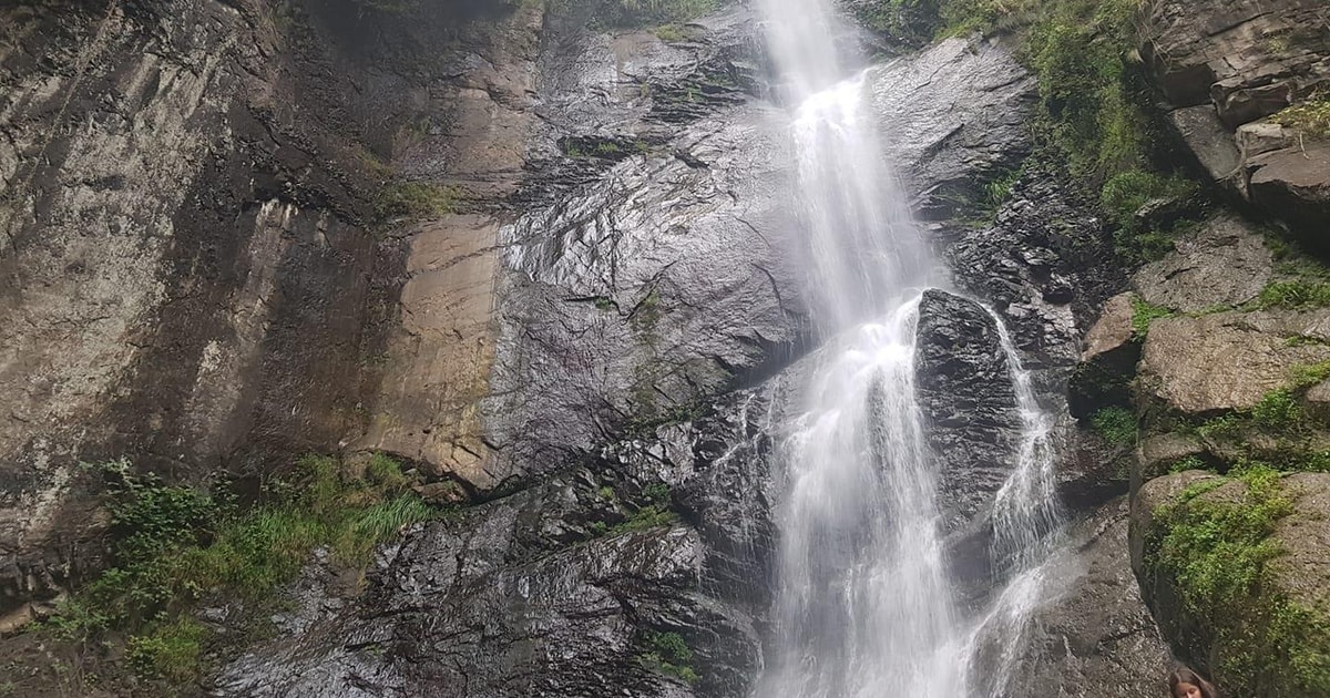 Vanuit Batumi: Dagtour naar watervallen + proeverijen van eten/wijn ...