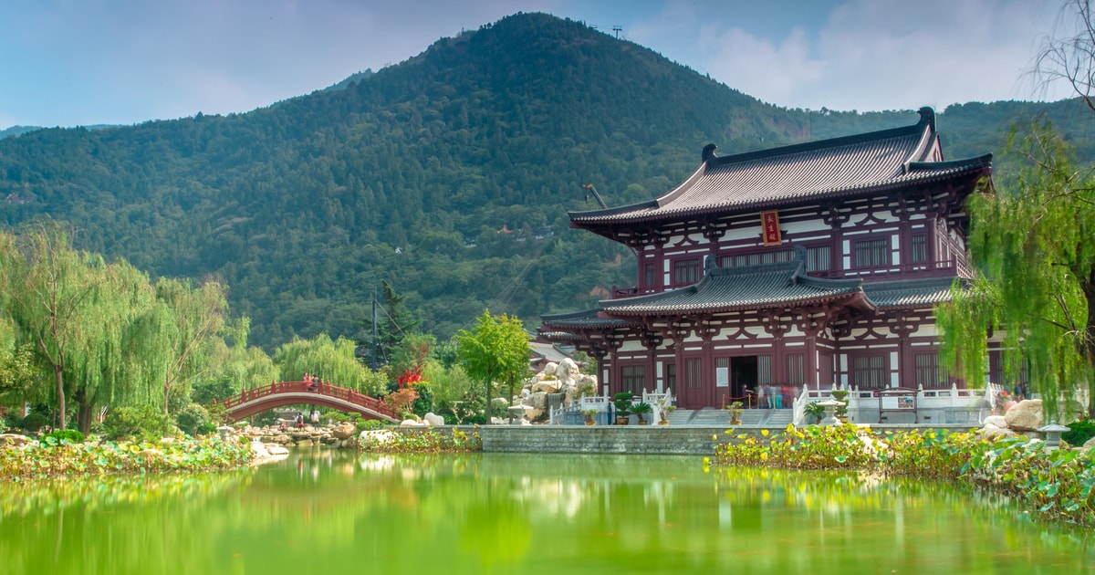 Xi'an Huaqing Hot Springs: Landskab, kultur og historie | GetYourGuide