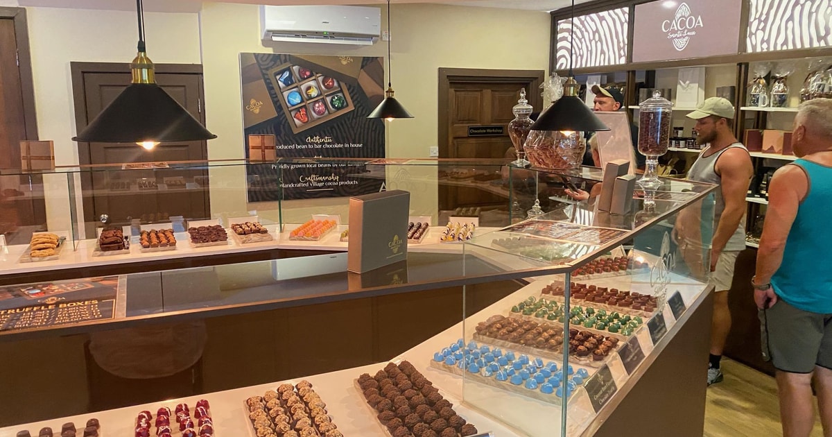 Santa Lucía Excursión a la Destilería de Ron y la Chocolatería ...