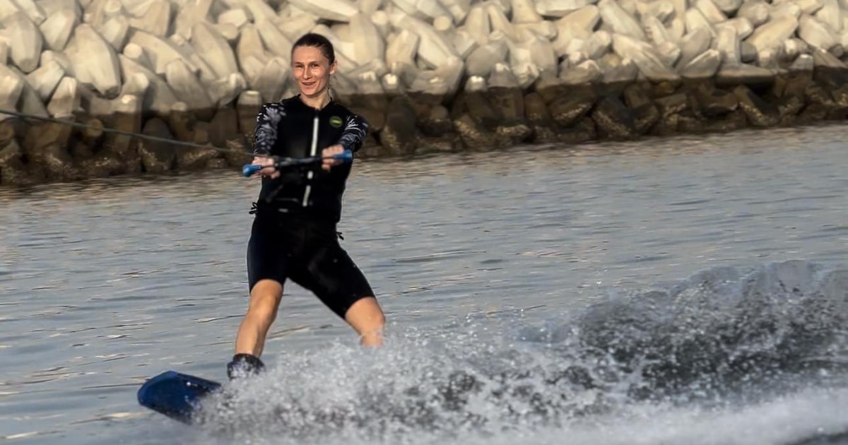 Muscat: jetski's, parasailen en watersporten | GetYourGuide