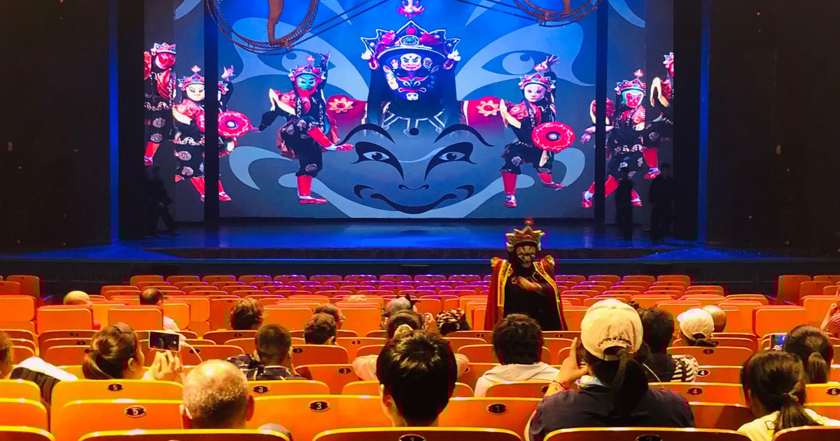 Red Theatre Beijing Acrobatics Show Ticket | GetYourGuide