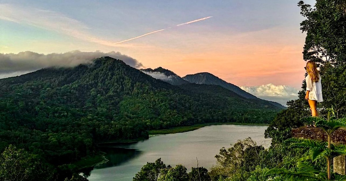 Munduk: Twin Lake Jungle Hike, Ulun Danu Temple, & Waterfall | GetYourGuide