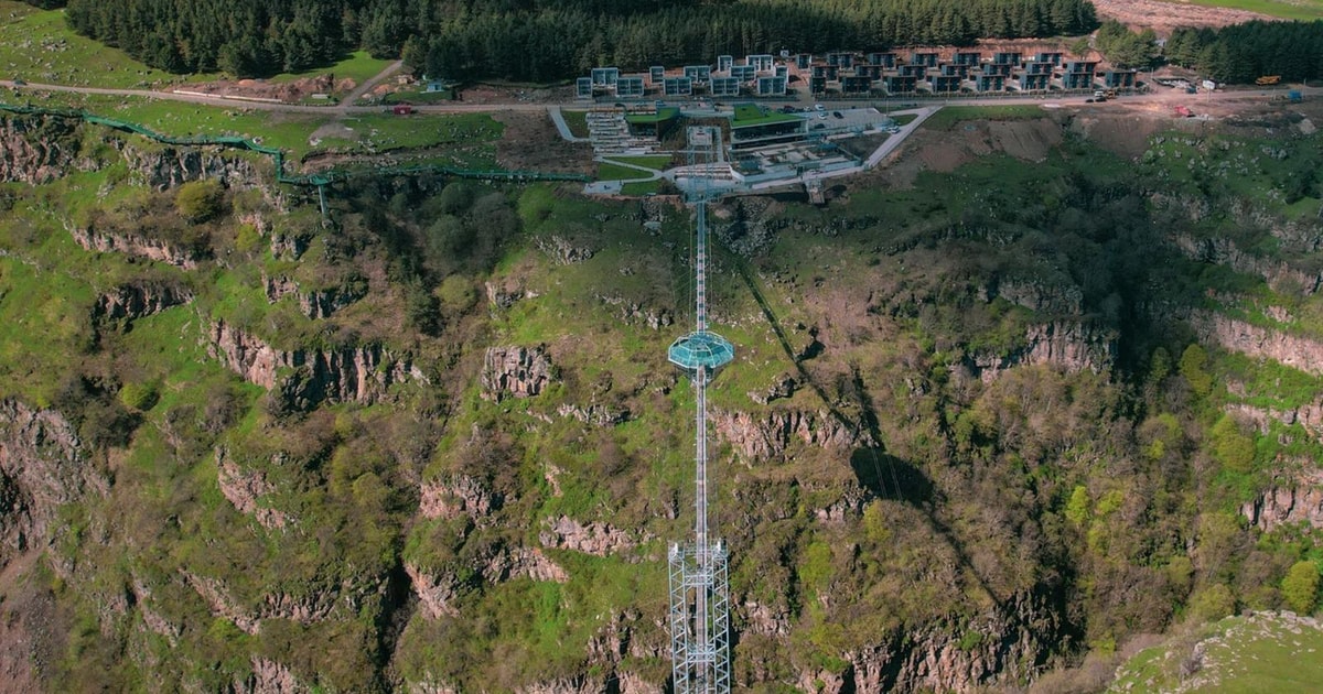 "Vista del Cañón: Descubre la Majestad de Dashbashi" | GetYourGuide