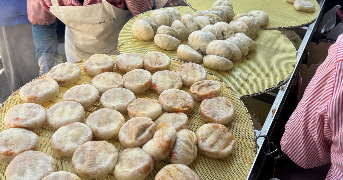 Discovery more Kunming evening Food Tour with Local Guide | GetYourGuide