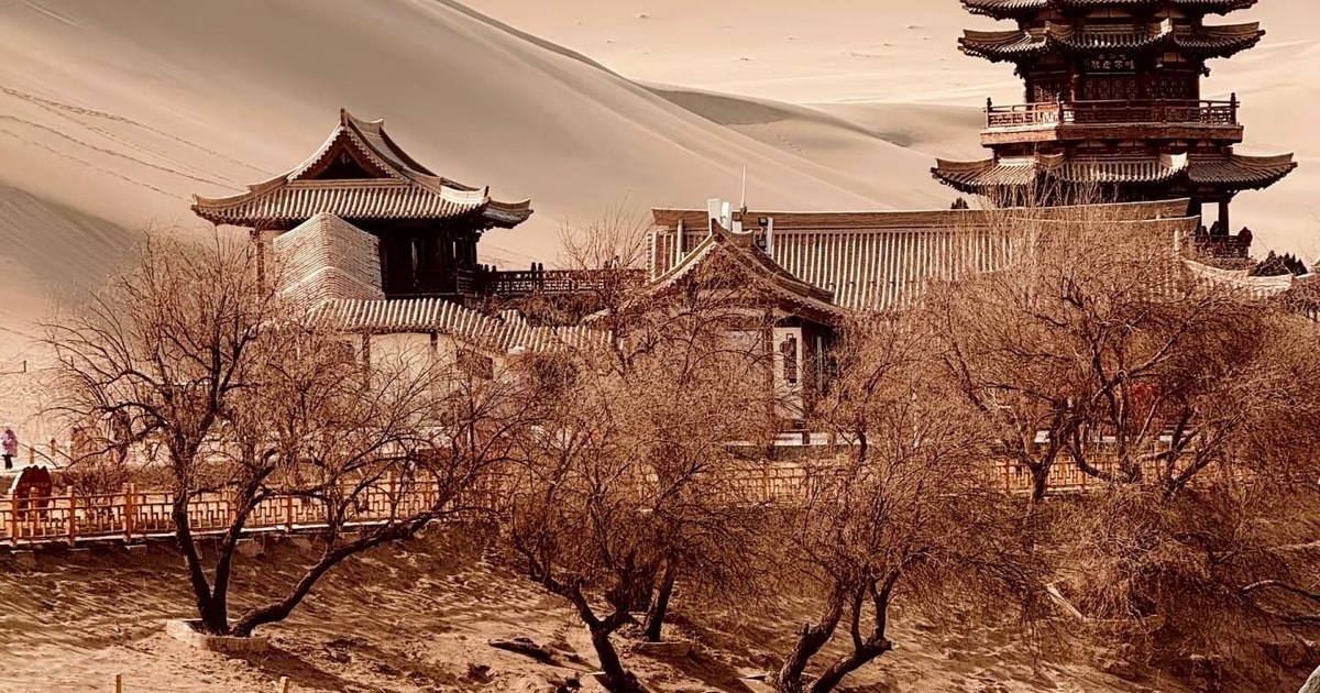 Dunhuang Highlights Tour: Mogao Caves, Desert & Night Market | GetYourGuide