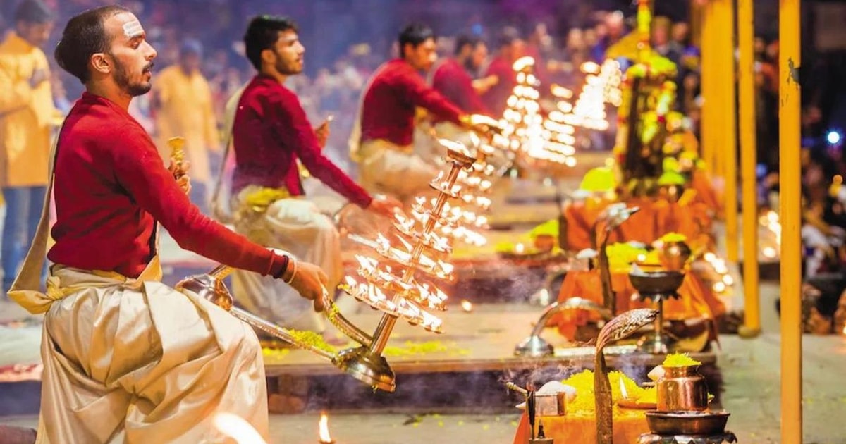 VARANASI TOUR MIT ÜBERNACHTUNG | GetYourGuide