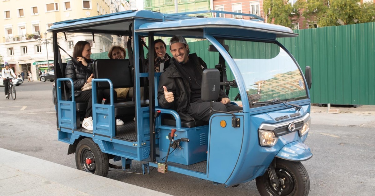 Madrid: Hoogtepunten van de stad Tuk-Tuk Tour | GetYourGuide Madrid: Hoogtepunten van de stad Tuk-Tuk Tour | GetYourGuide