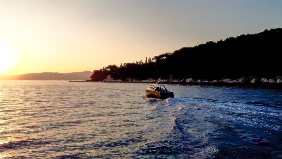 Split y okolica: Jednodnevni izleti brodom Colnago 35 Open | GetYourGuide