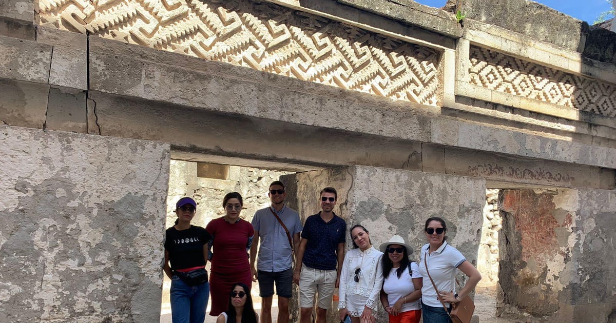 Oaxaca: El Tule, Mitla i Hierve el Agua Tour z mezcalem | GetYourGuide