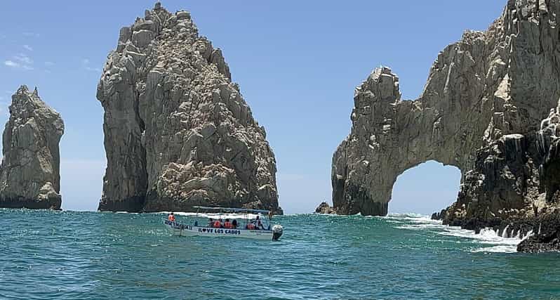 Los Cabos: visit the famous arch and the beach of love | GetYourGuide